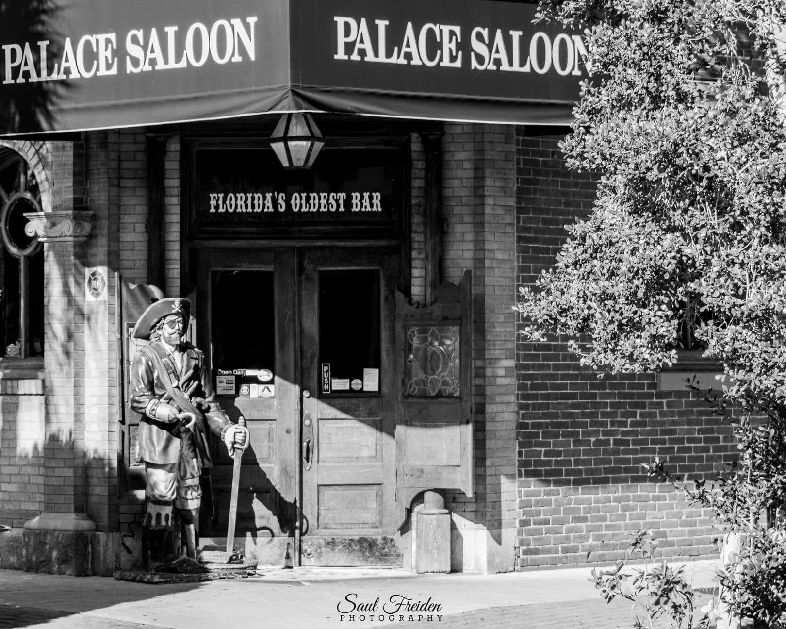 Saul at the Palace Saloon